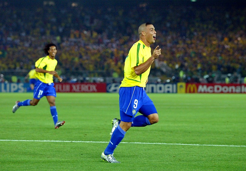 Todos os gols de Ronaldo Fenômeno na carreira - FutDados